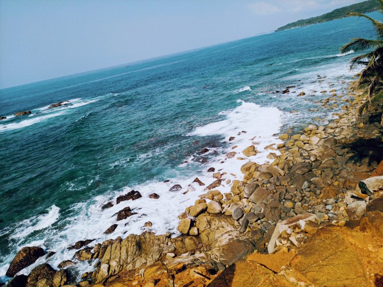 The Southernmost Part of Ghana – Cape 3 Points – Nomadic Maajoa